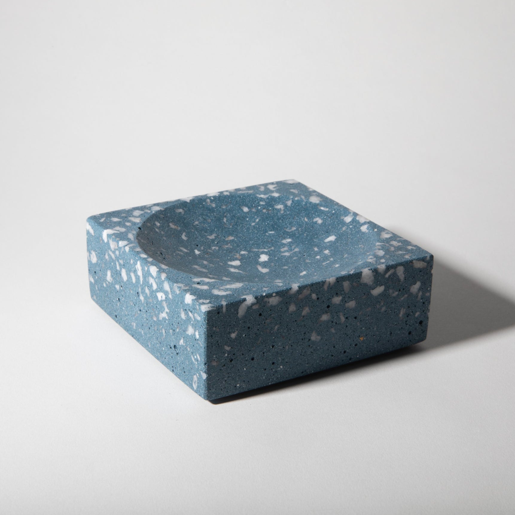 Block Catch All | Chunky Cobalt Terrazzo | pretti.cool – Pretti.Cool